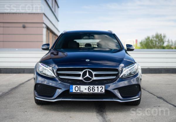 Blue Mercedes-Benz c-220 2018 in Riga, with an engine capacity of 2.20 L and mileage of 288 thousand km for 14990 €, photo 3 on AUTOMOTO.COM.LV