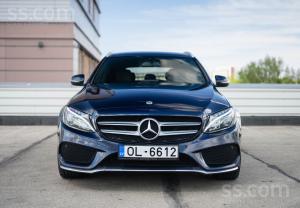 Blue Mercedes-Benz c-220 2018 in Riga, with an engine capacity of 2.20 L and mileage of 288 thousand km for 14990 €, photo 4 on AUTOMOTO.COM.LV