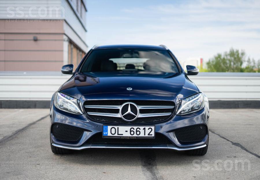 Blue Mercedes-Benz c-220 2018 in Riga, with an engine capacity of 2.20 L and mileage of 288 thousand km for 14990 €, photo 4 on AUTOMOTO.COM.LV