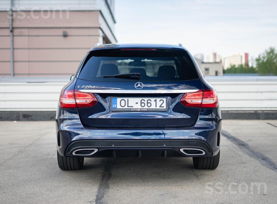 Blue Mercedes-Benz c-220 2018 in Riga, with an engine capacity of 2.20 L and mileage of 288 thousand km for 14990 €, photo 10 on AUTOMOTO.COM.LV