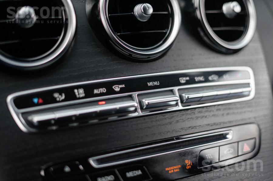 Blue Mercedes-Benz c-220 2018 in Riga, with an engine capacity of 2.20 L and mileage of 288 thousand km for 14990 €, photo 25 on AUTOMOTO.COM.LV