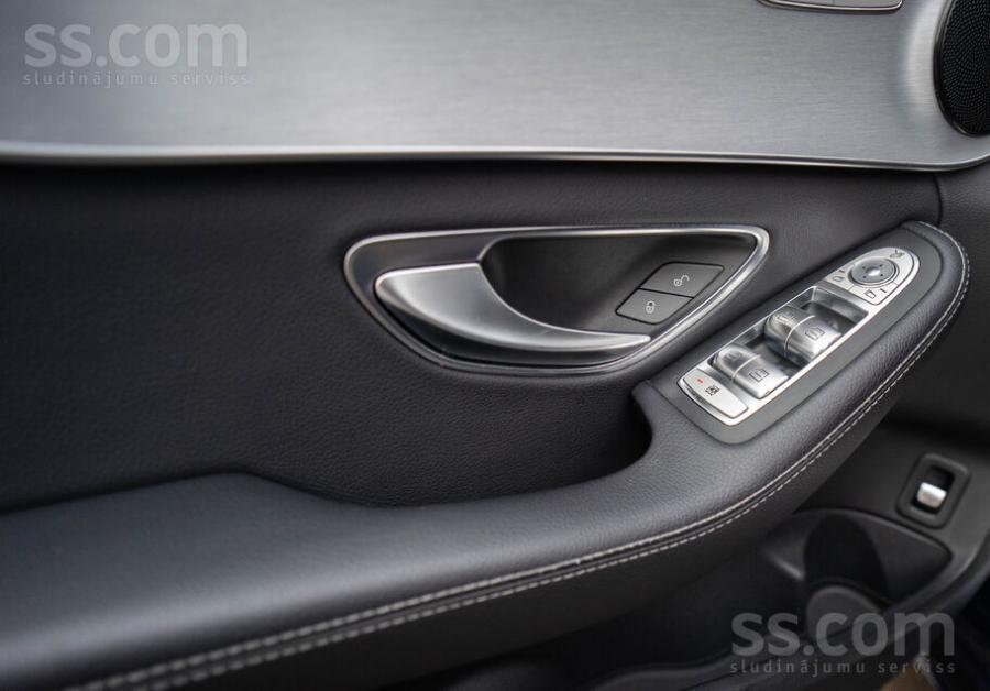 Blue Mercedes-Benz c-220 2018 in Riga, with an engine capacity of 2.20 L and mileage of 288 thousand km for 14990 €, photo 30 on AUTOMOTO.COM.LV