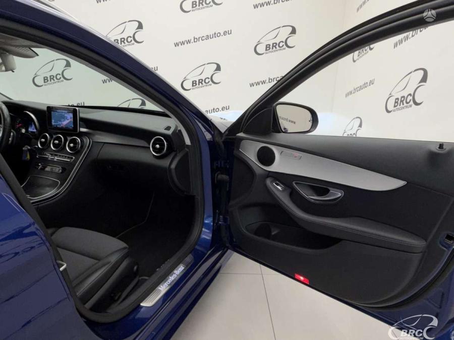 Zils Mercedes-Benz c-220 2018 Viļņa, ar dzinēja tilpumu 2.14 L un nobraukumu 271 tūkst. km par 12500 €, foto 10 vietnē AUTOMOTO.COM.LV