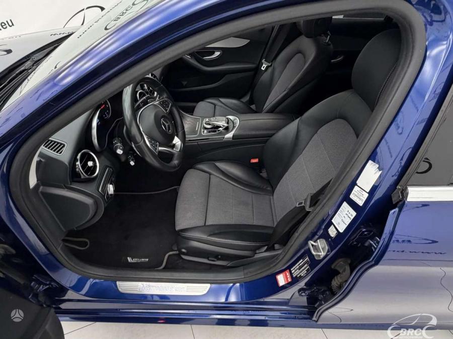 Zils Mercedes-Benz c-220 2018 Viļņa, ar dzinēja tilpumu 2.14 L un nobraukumu 271 tūkst. km par 12500 €, foto 23 vietnē AUTOMOTO.COM.LV