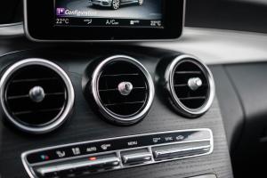 Синий Мерседес Ц 220 2018 в Рига, объемом двигателя 2.20 л и пробегом 288 тыс. км за 14990 €, фото 23 на AUTOMOTO.COM.LV