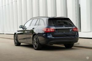 Blue Mercedes-Benz c-220 2018 in Vilnius, with an engine capacity of 1.95 L and mileage of 184 thousand km for 15490 €, photo 4 on AUTOMOTO.COM.LV