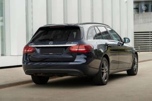 Blue Mercedes-Benz c-220 2018 in Vilnius, with an engine capacity of 1.95 L and mileage of 184 thousand km for 15490 €, photo 5 on AUTOMOTO.COM.LV