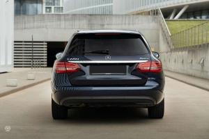 Blue Mercedes-Benz c-220 2018 in Vilnius, with an engine capacity of 1.95 L and mileage of 184 thousand km for 15490 €, photo 8 on AUTOMOTO.COM.LV