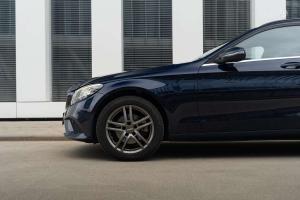 Blue Mercedes-Benz c-220 2018 in Vilnius, with an engine capacity of 1.95 L and mileage of 184 thousand km for 15490 €, photo 10 on AUTOMOTO.COM.LV