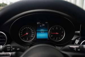 Blue Mercedes-Benz c-220 2018 in Vilnius, with an engine capacity of 1.95 L and mileage of 184 thousand km for 15490 €, photo 15 on AUTOMOTO.COM.LV