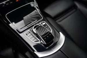 Blue Mercedes-Benz c-220 2018 in Vilnius, with an engine capacity of 1.95 L and mileage of 184 thousand km for 15490 €, photo 18 on AUTOMOTO.COM.LV