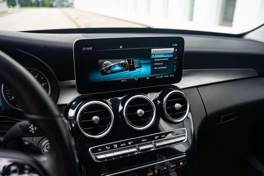 Blue Mercedes-Benz c-220 2018 in Vilnius, with an engine capacity of 1.95 L and mileage of 184 thousand km for 15490 €, photo 22 on AUTOMOTO.COM.LV
