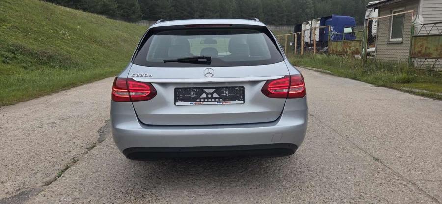 Zils Mercedes-Benz c-220 2018 Viļņa, ar dzinēja tilpumu 2.14 L un nobraukumu 268 tūkst. km par 10200 €, foto 9 vietnē AUTOMOTO.COM.LV