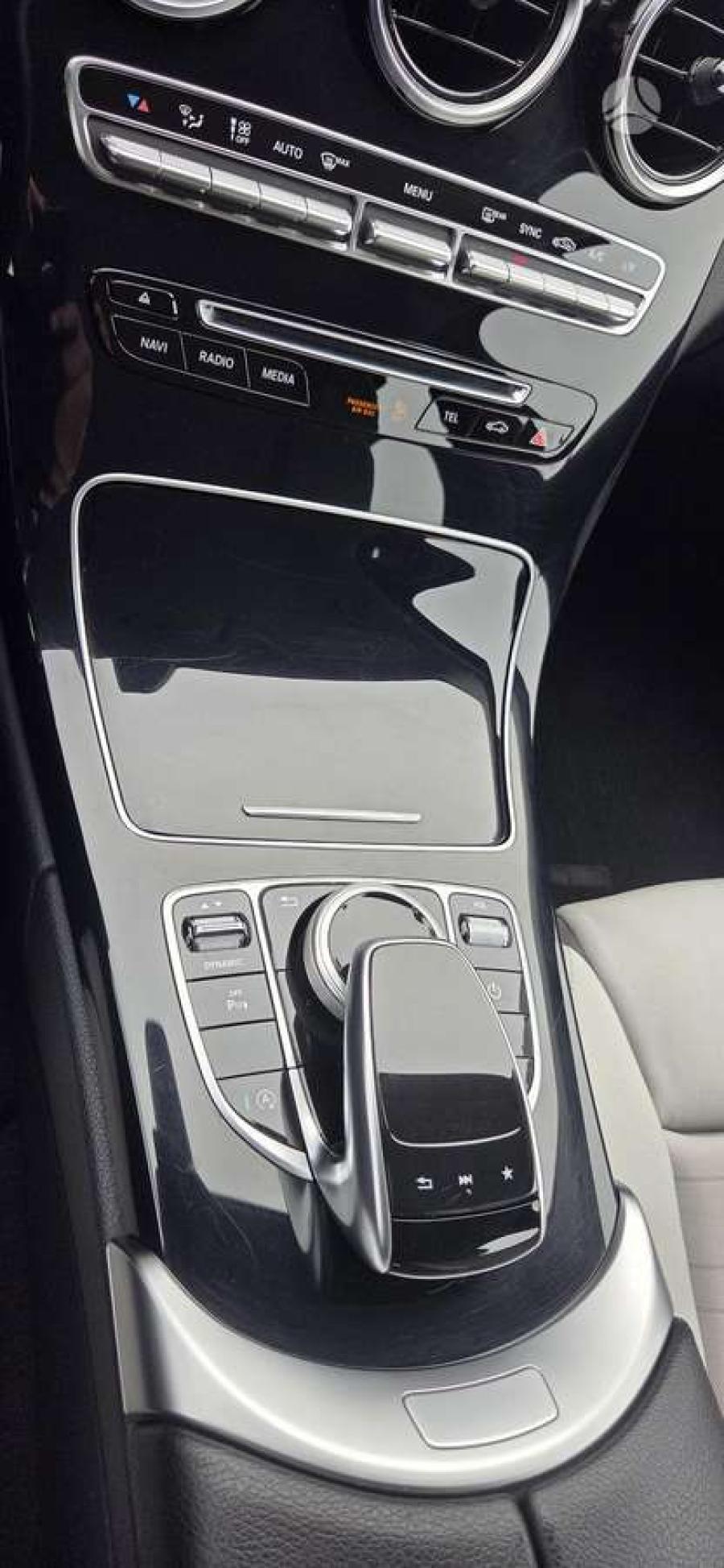 Zils Mercedes-Benz c-220 2018 Viļņa, ar dzinēja tilpumu 2.14 L un nobraukumu 268 tūkst. km par 10200 €, foto 21 vietnē AUTOMOTO.COM.LV