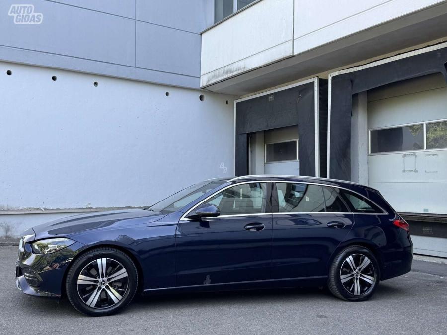 Zils Mercedes-Benz c-220 2022 Kauņa, ar dzinēja tilpumu 2.00 L un nobraukumu 83 tūkst. km par 30537 €, foto 3 vietnē AUTOMOTO.COM.LV