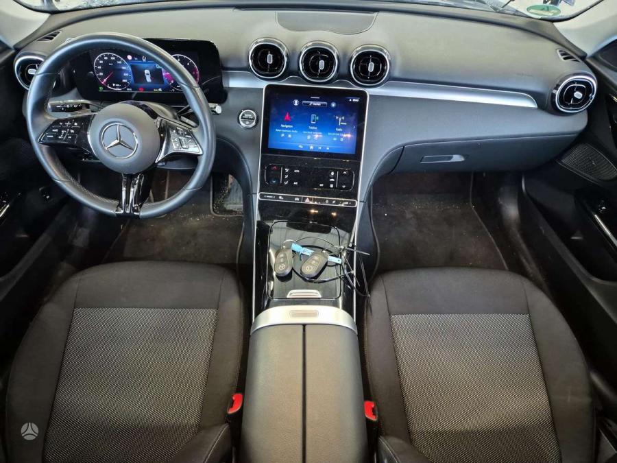 Blue Mercedes-Benz c-220 2023 in Vilnius, with an engine capacity of 1.99 L and mileage of 95 thousand km for 18990 €, photo 6 on AUTOMOTO.COM.LV