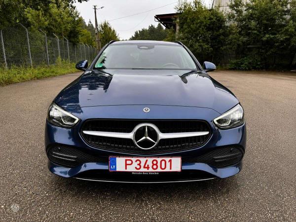 Мерседес Ц 220 2023 в Вильнюс на AUTOMOTO.COM.LV Синий Мерседес Ц 220 2023 в Вильнюс, объемом двигателя 1.99 л и пробегом 96 тыс. км за 25199 €, фото 4 на AUTOMOTO.COM.LV