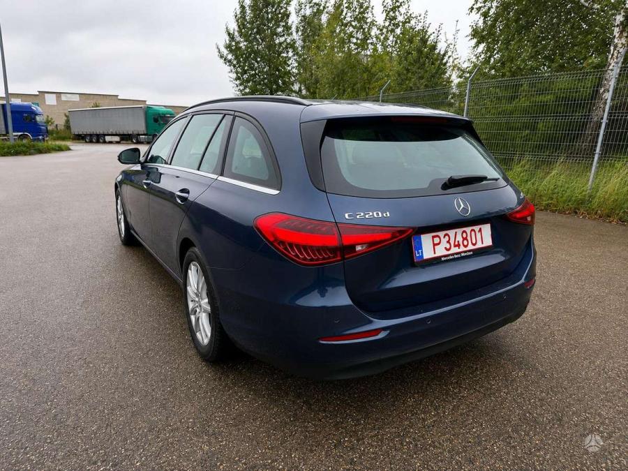 Синий Мерседес Ц 220 2023 в Вильнюс, объемом двигателя 1.99 л и пробегом 96 тыс. км за 25199 €, фото 6 на AUTOMOTO.COM.LV