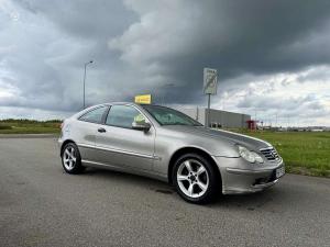 Brūns Mercedes-Benz c-220 2003 Panevēža, ar dzinēja tilpumu 2.15 L un nobraukumu 343 tūkst. km par 1150 €, foto 6 vietnē AUTOMOTO.COM.LV