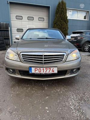 Brown Mercedes-Benz c-220 2007 in Jurbarkas, with an engine capacity of 2.15 L and mileage of 272 thousand km for 3799 €, photo 2 on AUTOMOTO.COM.LV