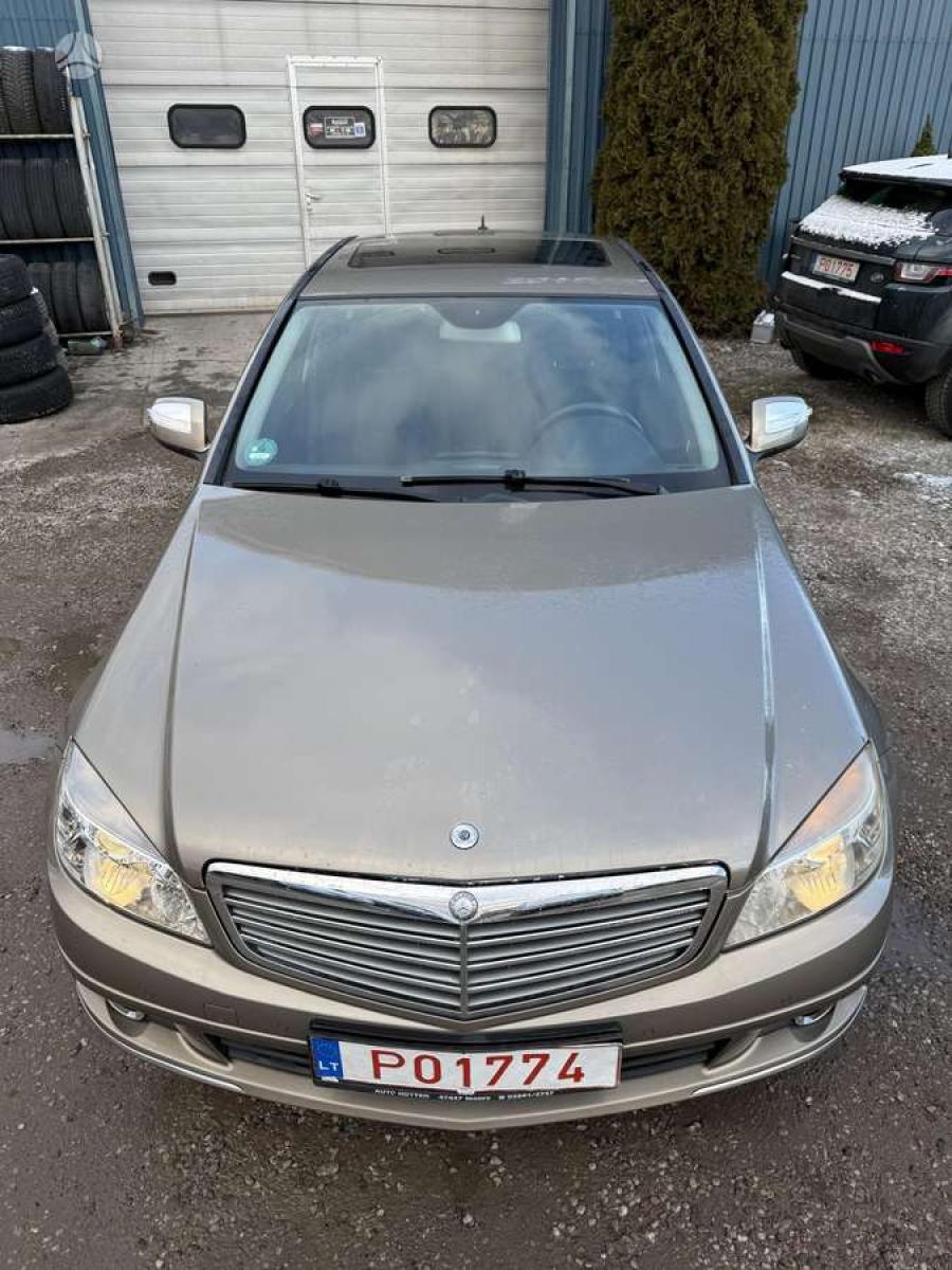 Brown Mercedes-Benz c-220 2007 in Jurbarkas, with an engine capacity of 2.15 L and mileage of 272 thousand km for 3799 €, photo 3 on AUTOMOTO.COM.LV
