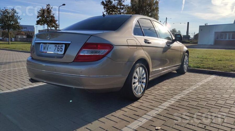 Brown Mercedes-Benz c-220 2007 in Riga, with an engine capacity of 2.20 L and mileage of 355 thousand km for 4350 €, photo 4 on AUTOMOTO.COM.LV