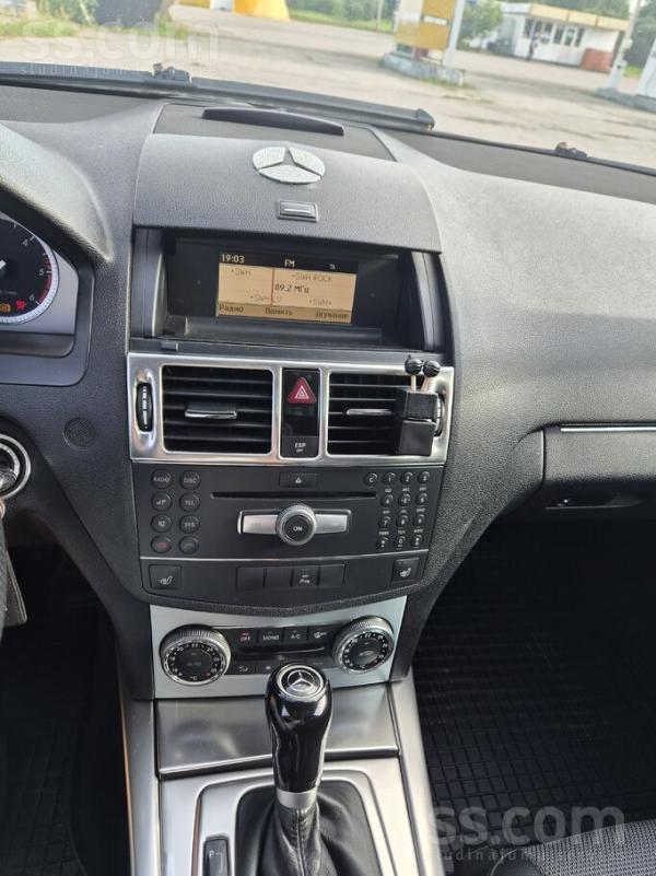 Brūns Mercedes-Benz c-220 2008 Liepāja, ar dzinēja tilpumu 2.20 L un nobraukumu 290 tūkst. km par 4000 €, foto 7 vietnē AUTOMOTO.COM.LV