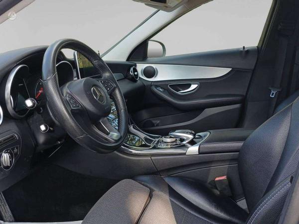 Brown Mercedes-Benz c-220 2015 in Vilnius, with an engine capacity of 1.60 L and mileage of 217 thousand km for 11800 €, photo 7 on AUTOMOTO.COM.LV