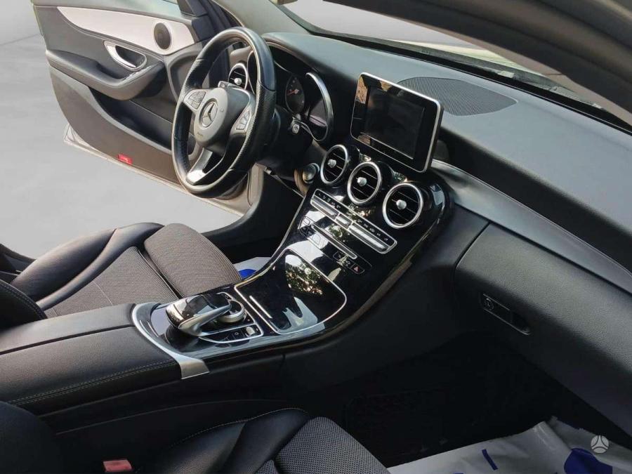 Brown Mercedes-Benz c-220 2015 in Vilnius, with an engine capacity of 1.60 L and mileage of 217 thousand km for 11800 €, photo 13 on AUTOMOTO.COM.LV