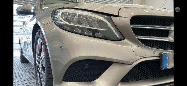 Brūns Mercedes-Benz c-220 2018 Prienai, ar dzinēja tilpumu 1.95 L un nobraukumu 280 tūkst. km par 17999 €, foto 3 vietnē AUTOMOTO.COM.LV