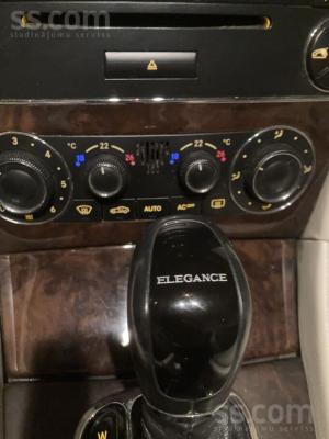 Brūns Mercedes-Benz c-220 2004 Rīga, ar dzinēja tilpumu 2.20 L un nobraukumu 254 tūkst. km par 1650 €, foto 17 vietnē AUTOMOTO.COM.LV