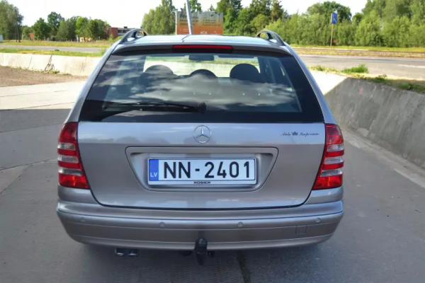 Brūns Mercedes-Benz c-220 2005 Jēkabpils, ar dzinēja tilpumu 2.20 L un nobraukumu 206 tūkst. km par 4700 €, foto 9 vietnē AUTOMOTO.COM.LV