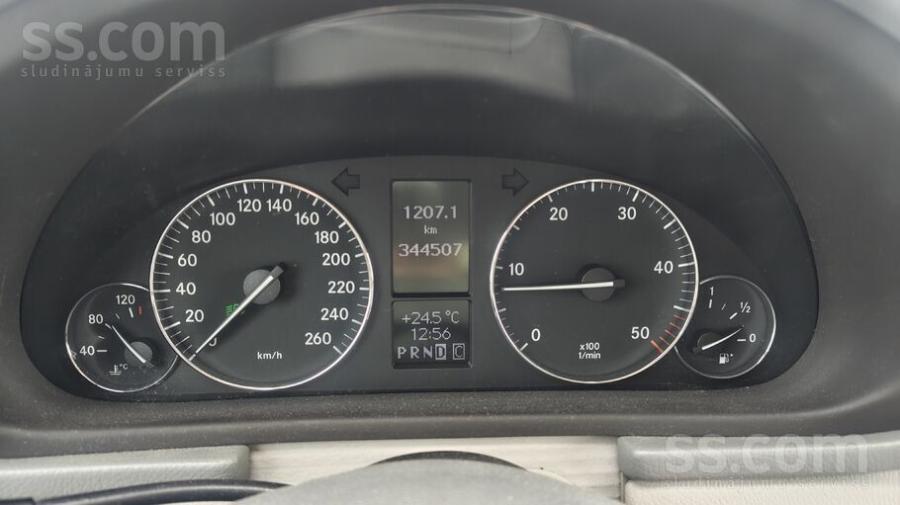 Brown Mercedes-Benz c-220 2006 in Ogre, with an engine capacity of 2.20 L and mileage of 355 thousand km for 3000 €, photo 9 on AUTOMOTO.COM.LV