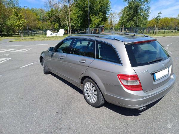 Мерседес Ц 220 2009 в Паневежис на AUTOMOTO.COM.LV Коричневый Мерседес Ц 220 2009 в Паневежис, объемом двигателя 2.10 л и пробегом 381 тыс. км за 3250 €, фото 5 на AUTOMOTO.COM.LV