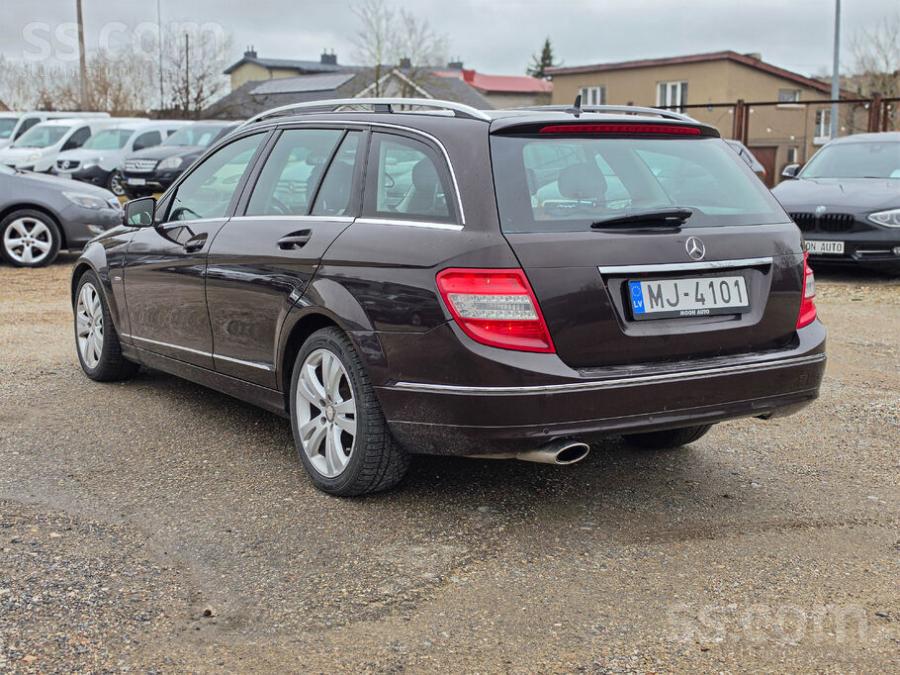Brown Mercedes-Benz c-220 2010 in Liepaja, with an engine capacity of 2.20 L and mileage of 309 thousand km for 5000 €, photo 9 on AUTOMOTO.COM.LV