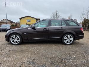 Brown Mercedes-Benz c-220 2010 in Liepaja, with an engine capacity of 2.20 L and mileage of 309 thousand km for 5000 €, photo 10 on AUTOMOTO.COM.LV
