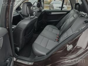 Brown Mercedes-Benz c-220 2010 in Liepaja, with an engine capacity of 2.20 L and mileage of 309 thousand km for 5000 €, photo 15 on AUTOMOTO.COM.LV