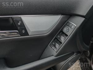 Brown Mercedes-Benz c-220 2010 in Liepaja, with an engine capacity of 2.20 L and mileage of 309 thousand km for 5000 €, photo 19 on AUTOMOTO.COM.LV