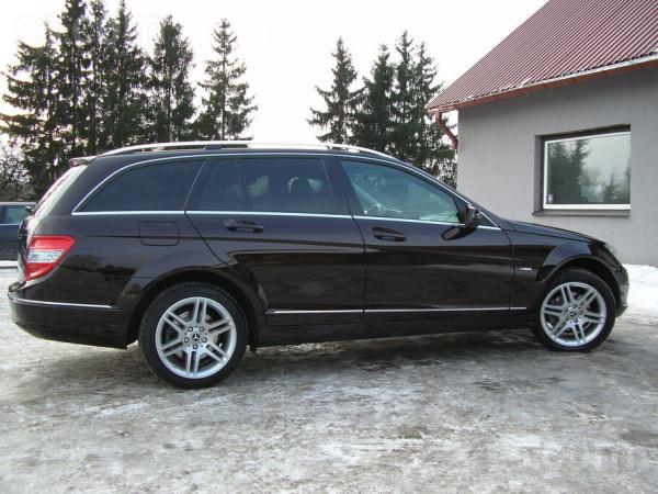 Brown Mercedes-Benz c-220 2010 in Riga, with an engine capacity of 2.20 L and mileage of 0 thousand km for 7750 €, photo 3 on AUTOMOTO.COM.LV