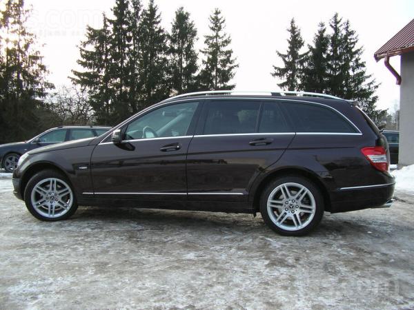 Brown Mercedes-Benz c-220 2010 in Riga, with an engine capacity of 2.20 L and mileage of 0 thousand km for 7750 €, photo 4 on AUTOMOTO.COM.LV