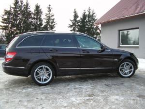 Brown Mercedes-Benz c-220 2010 in Riga, with an engine capacity of 2.20 L and mileage of 0 thousand km for 7750 €, photo 4 on AUTOMOTO.COM.LV