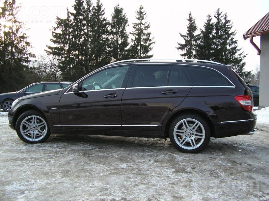 Brown Mercedes-Benz c-220 2010 in Riga, with an engine capacity of 2.20 L and mileage of 0 thousand km for 7750 €, photo 5 on AUTOMOTO.COM.LV