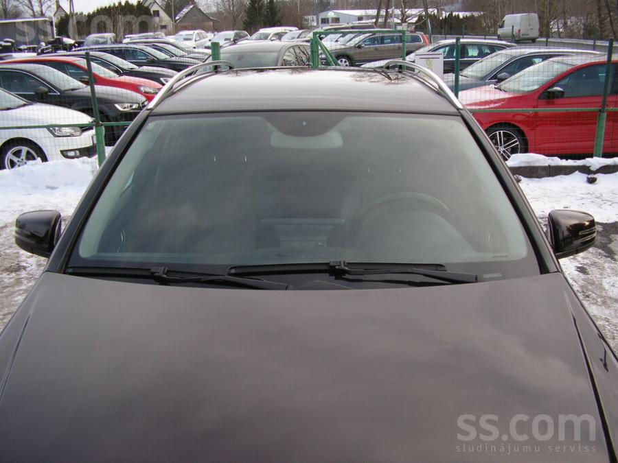 Brown Mercedes-Benz c-220 2010 in Riga, with an engine capacity of 2.20 L and mileage of 0 thousand km for 7750 €, photo 13 on AUTOMOTO.COM.LV