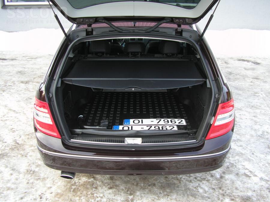 Brown Mercedes-Benz c-220 2010 in Riga, with an engine capacity of 2.20 L and mileage of 0 thousand km for 7750 €, photo 23 on AUTOMOTO.COM.LV