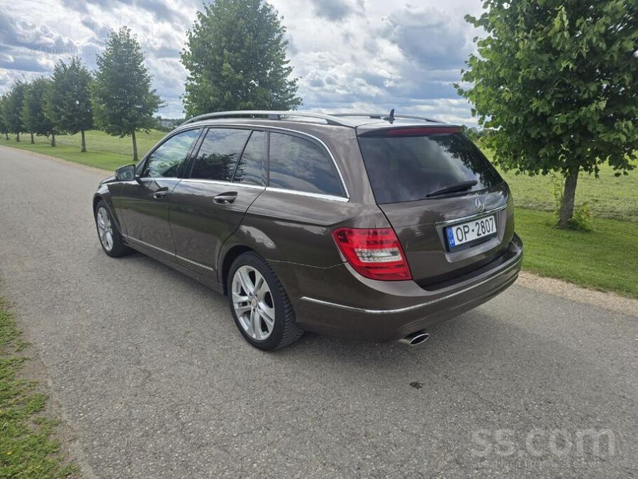Brūns Mercedes-Benz c-220 2013 Rīga, ar dzinēja tilpumu 2.20 L un nobraukumu 241 tūkst. km par 6999 €, foto 4 vietnē AUTOMOTO.COM.LV