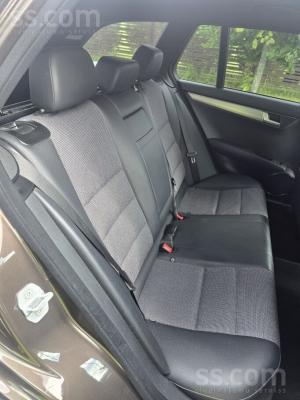 Brūns Mercedes-Benz c-220 2013 Rīga, ar dzinēja tilpumu 2.20 L un nobraukumu 241 tūkst. km par 6999 €, foto 9 vietnē AUTOMOTO.COM.LV