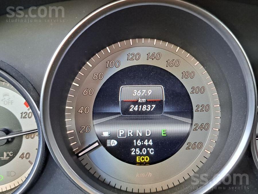 Brūns Mercedes-Benz c-220 2013 Valmiera, ar dzinēja tilpumu 2.10 L un nobraukumu 242 tūkst. km par 7800 €, foto 12 vietnē AUTOMOTO.COM.LV