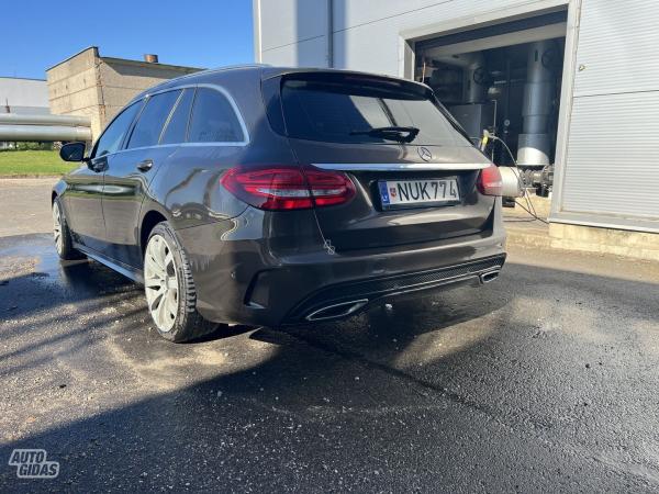 Brown Mercedes-Benz c-220 2015 in Trakai, with an engine capacity of 2.10 L and mileage of 315 thousand km for 10300 €, photo 10 on AUTOMOTO.COM.LV