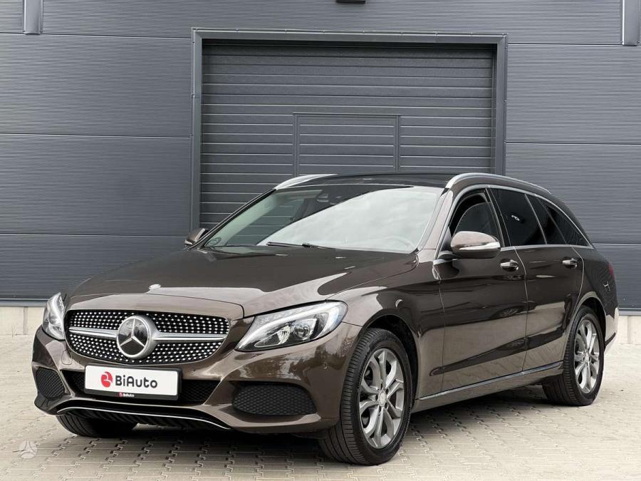 Brown Mercedes-Benz c-220 2015 in Utena, with an engine capacity of 2.20 L and mileage of 281 thousand km for 11350 €, photo 3 on AUTOMOTO.COM.LV