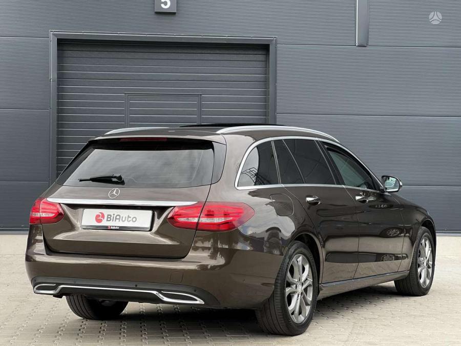 Brown Mercedes-Benz c-220 2015 in Utena, with an engine capacity of 2.20 L and mileage of 281 thousand km for 11350 €, photo 18 on AUTOMOTO.COM.LV